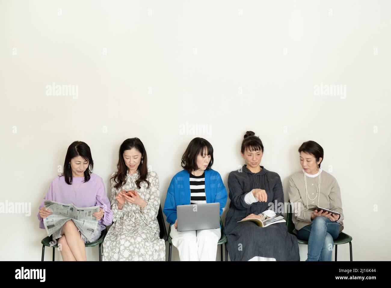 News Media and Women Stock Photo - Alamy