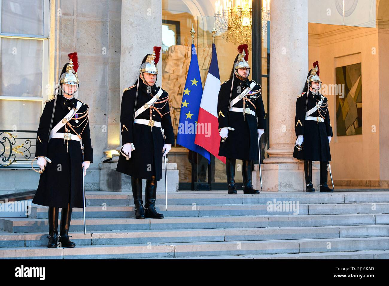 Illustration picture shows French Republican Guards (guard) (Garde ...