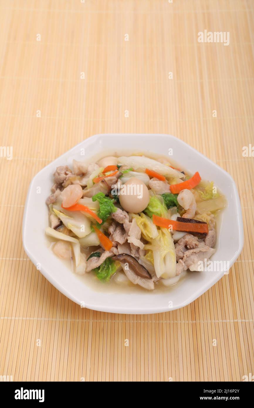 Stir-fried Vegetables and Meat in Starchy Sauce Stock Photo - Alamy