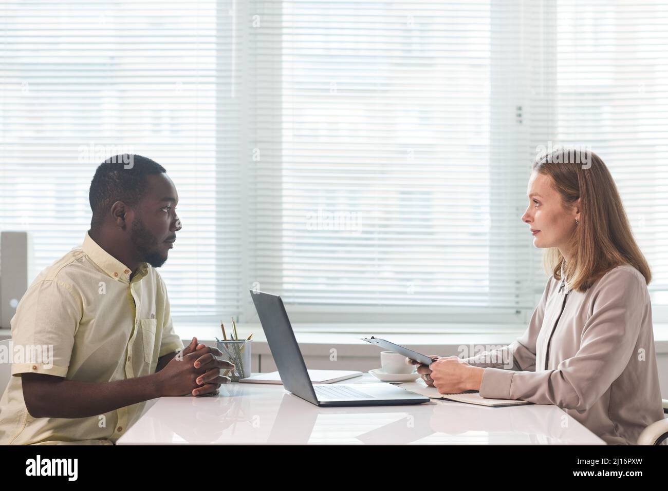 Interview two people room hi-res stock photography and images - Alamy