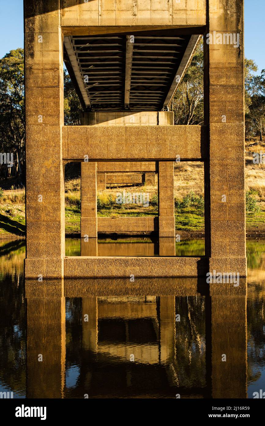 South para road hi-res stock photography and images - Alamy