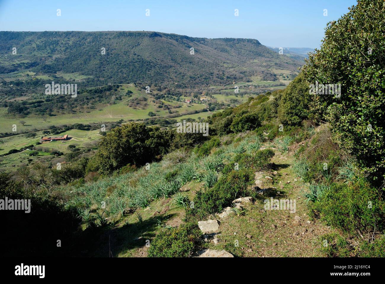 The path to Monte Santo peak Stock Photo - Alamy