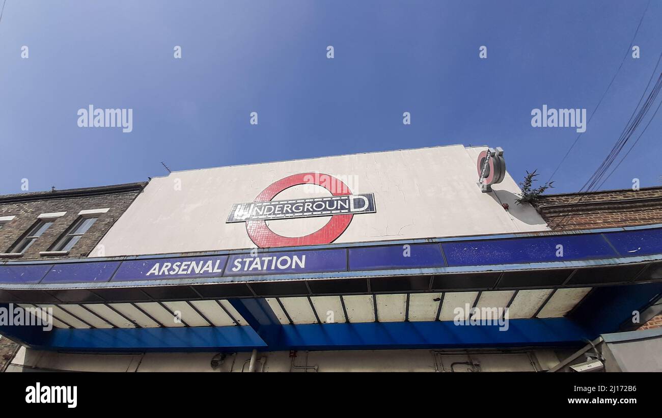 Arsenal underground station hi-res stock photography and images - Alamy