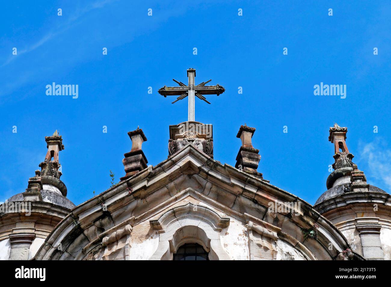 Cross on top of baroque church, Ouro Preto, Brazil Stock Photo - Alamy