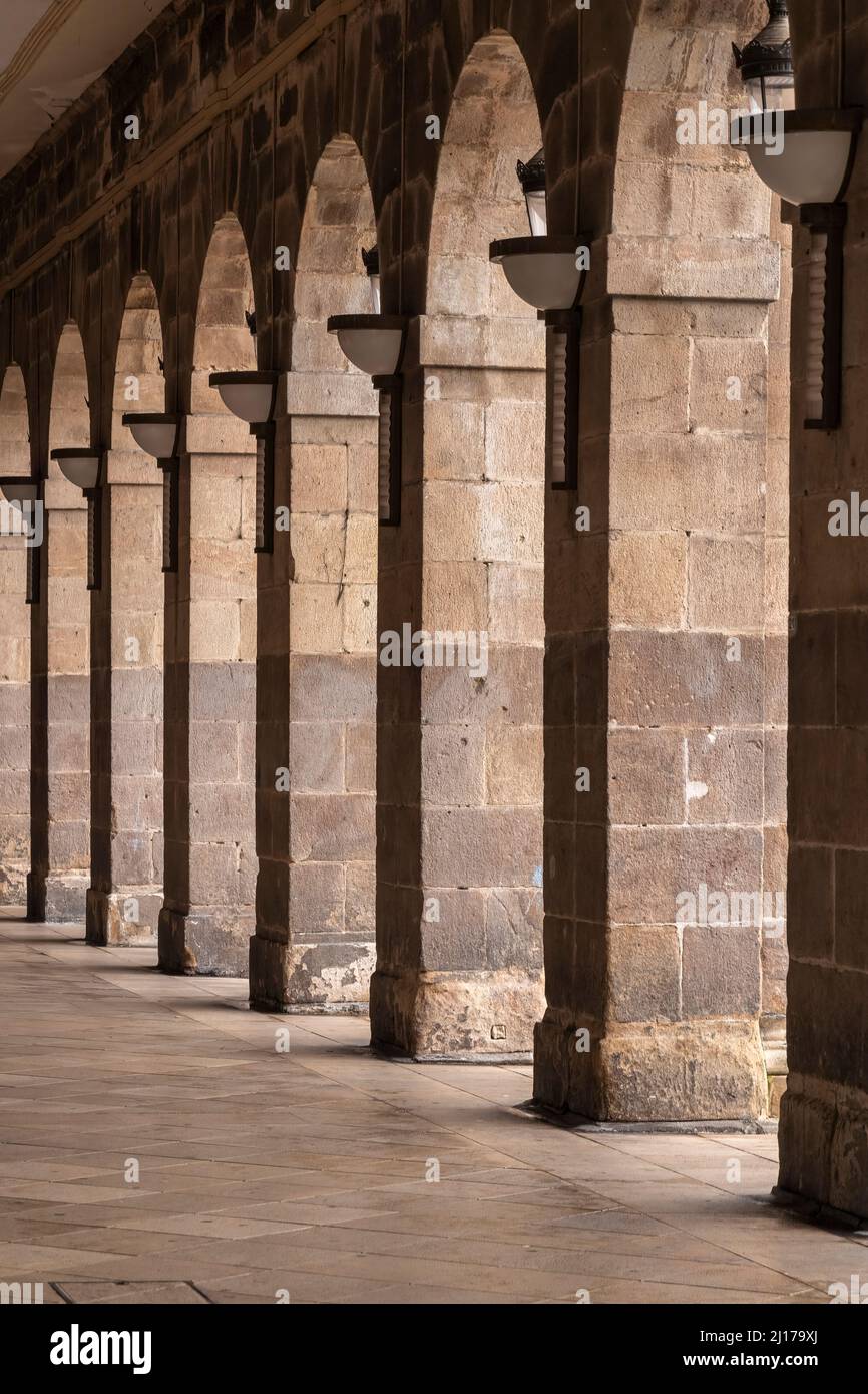 Arcaded historic square hi-res stock photography and images - Alamy