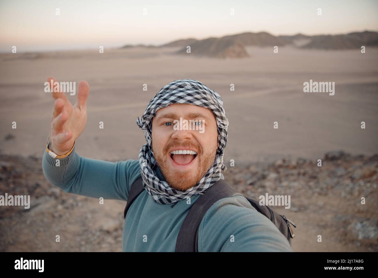 The pyramids egypt selfie hi-res stock photography and images - Alamy