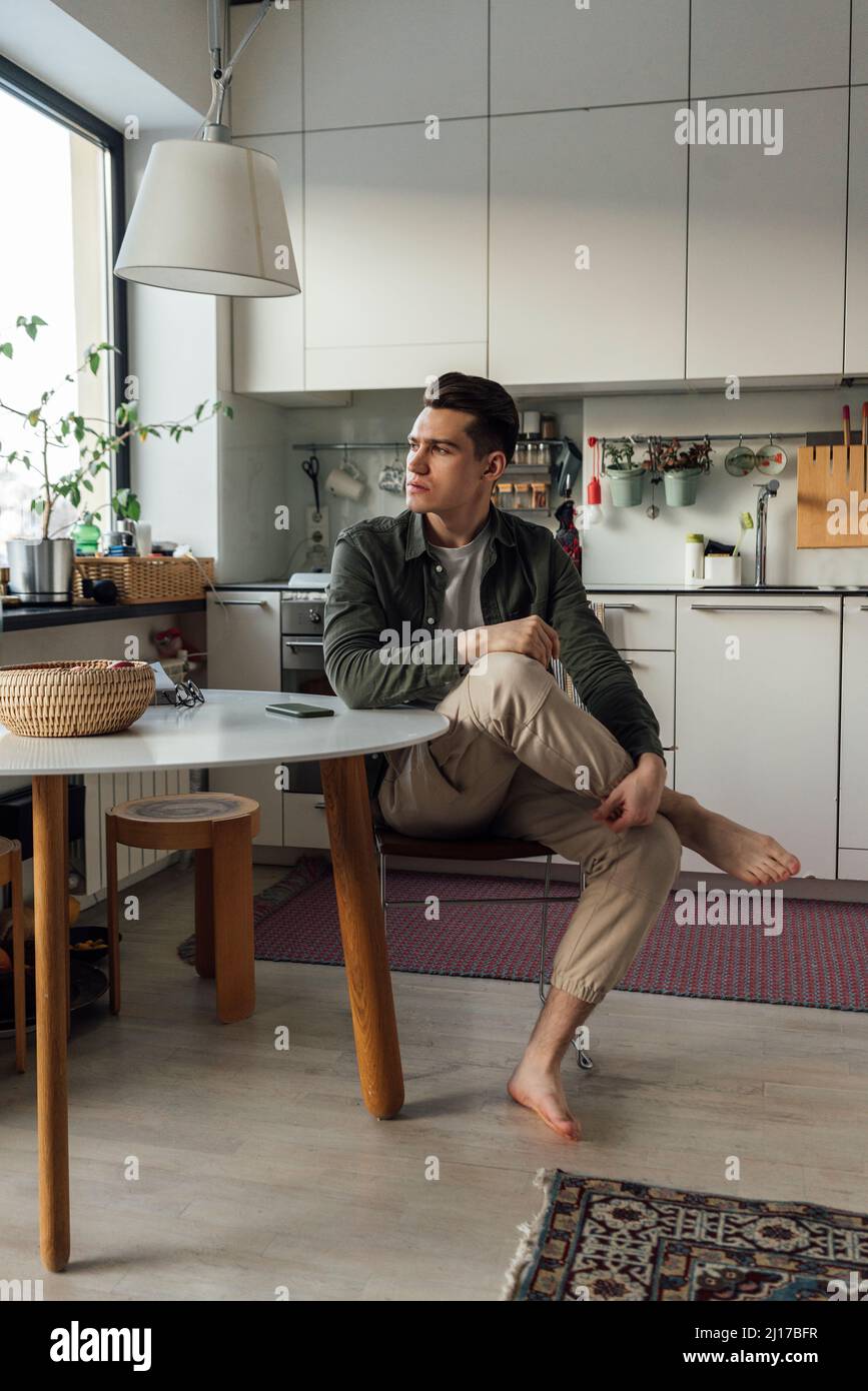 Kitchen table activity hi-res stock photography and images - Alamy
