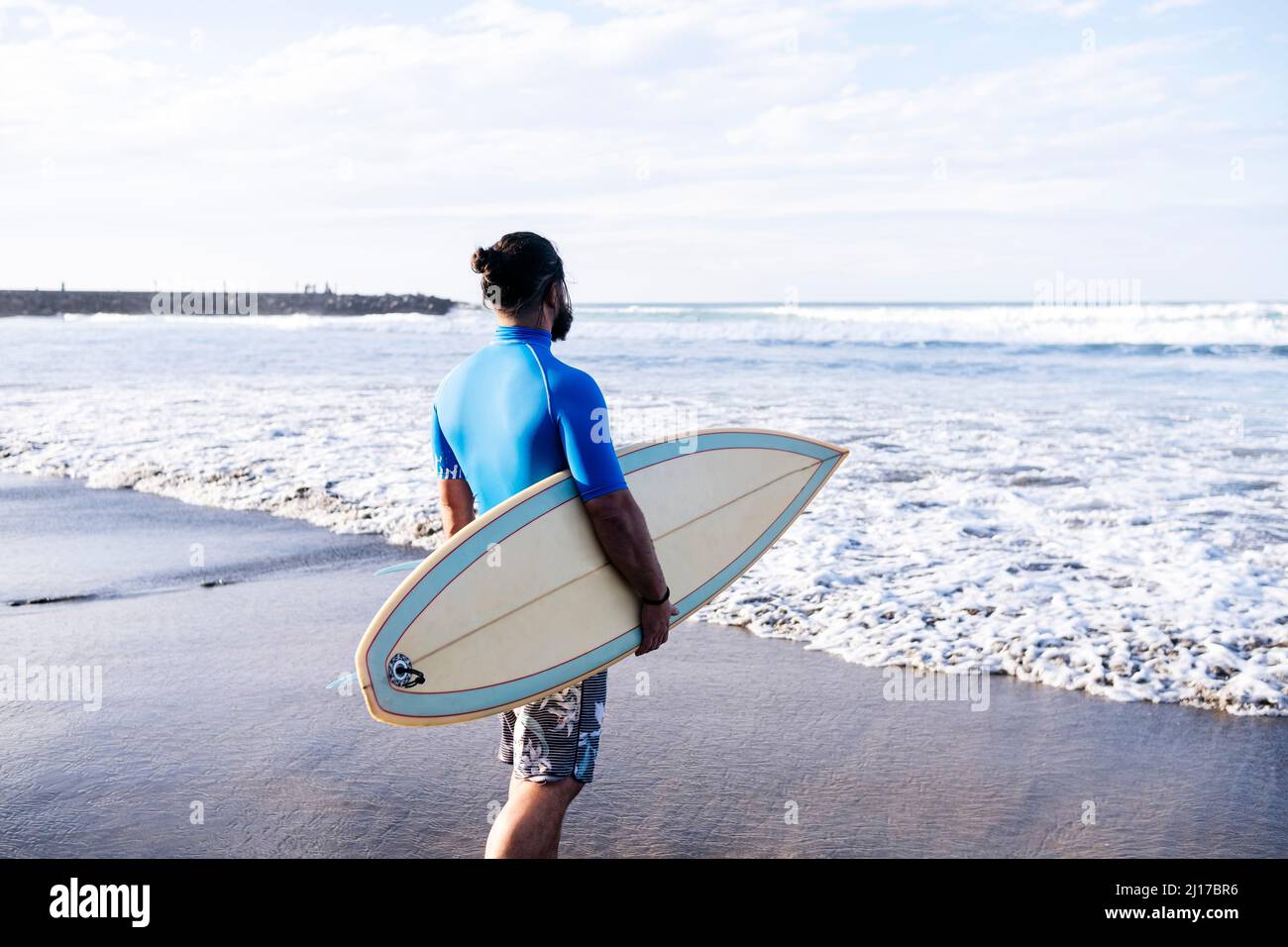 Surfer standing male hi-res stock photography and images - Alamy