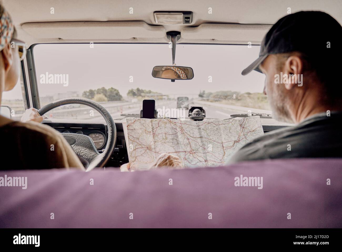 Car driving map hi-res stock photography and images - Alamy