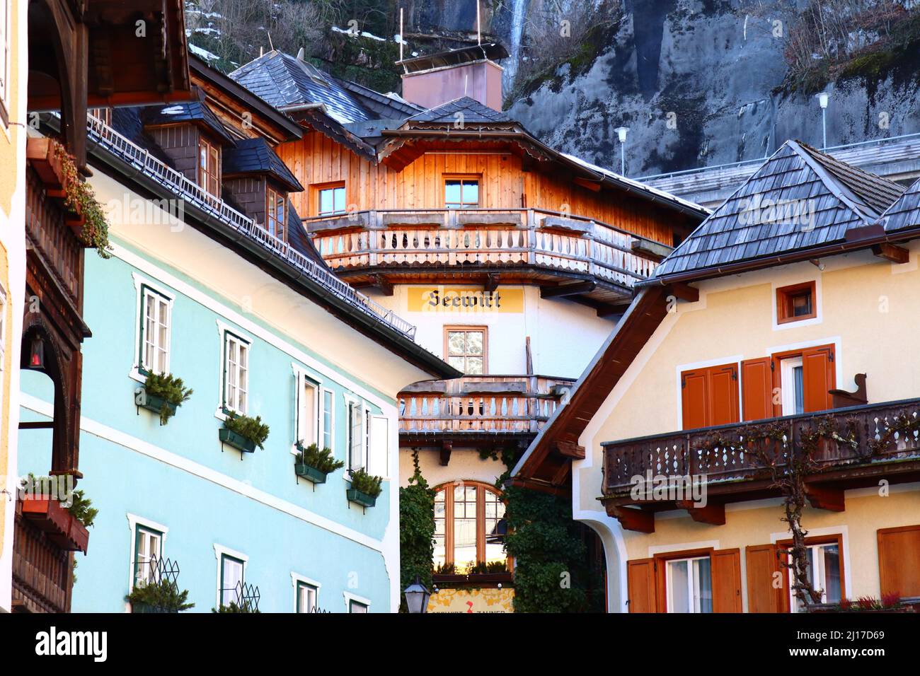 Restaurant "Seewirt" in Hallstatt (Austria Stock Photo - Alamy