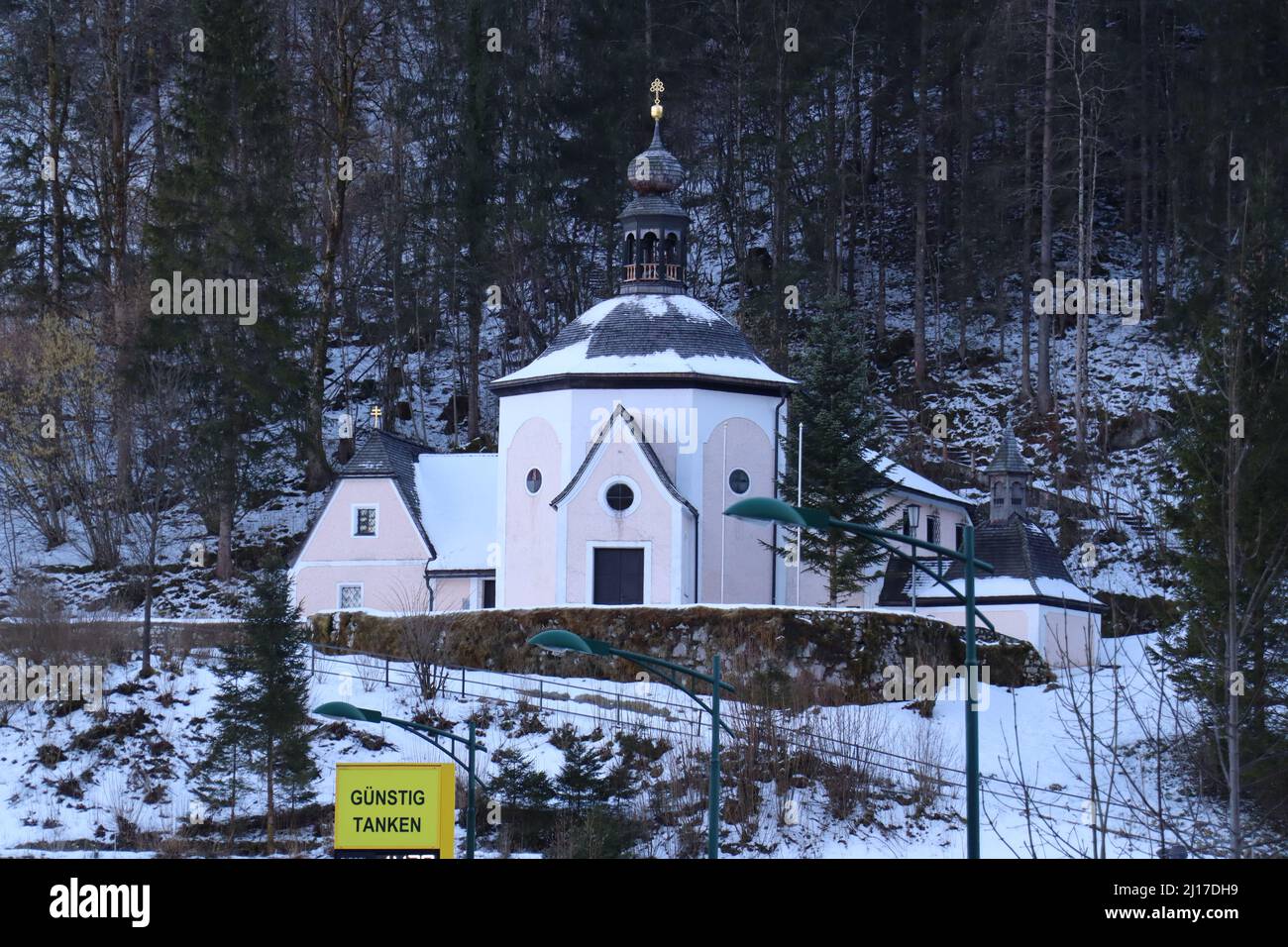 Church in Hallstatt (Austria Stock Photo - Alamy