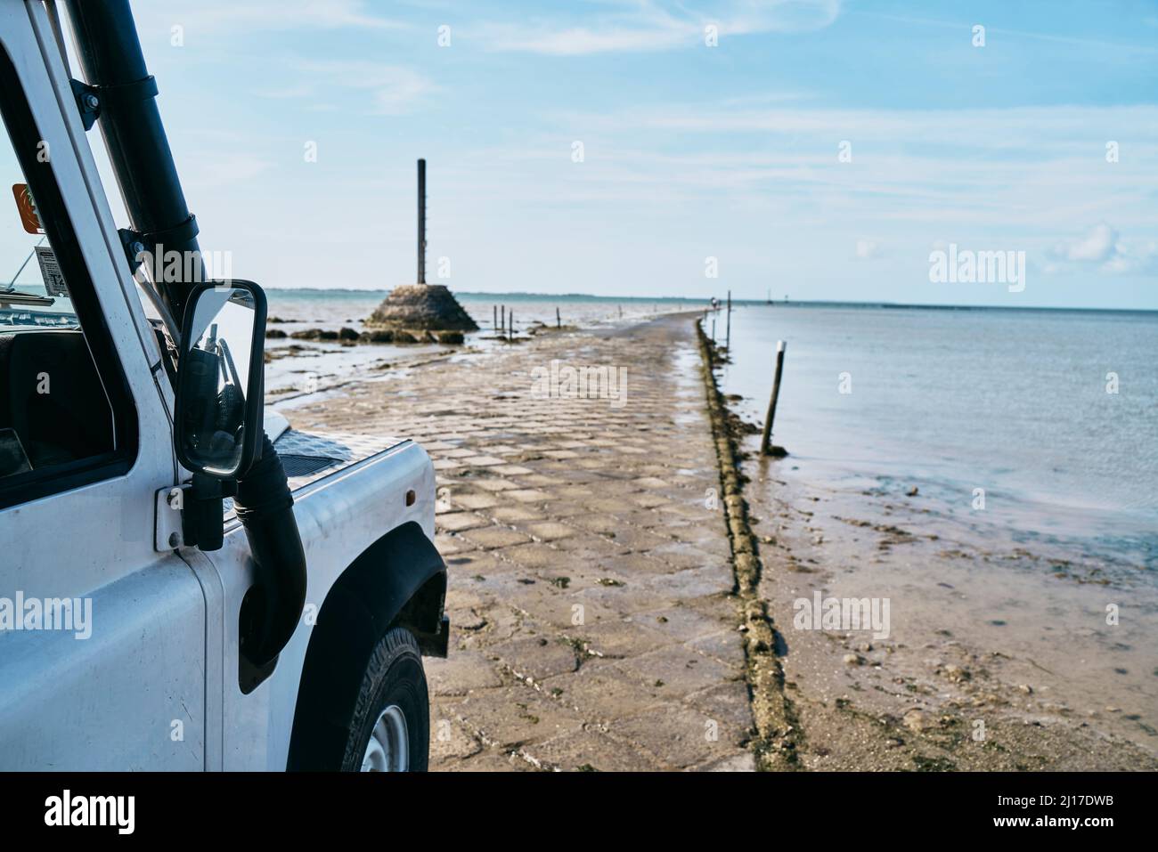Sunny seashore hi-res stock photography and images - Alamy