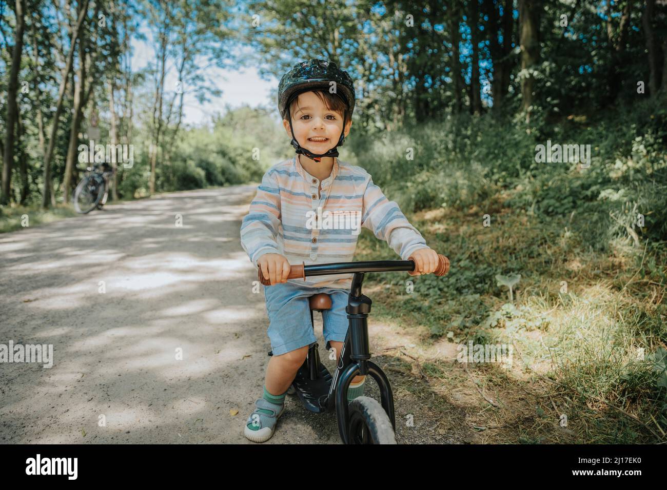 Childhood learning transportation cycling hi-res stock photography and ...