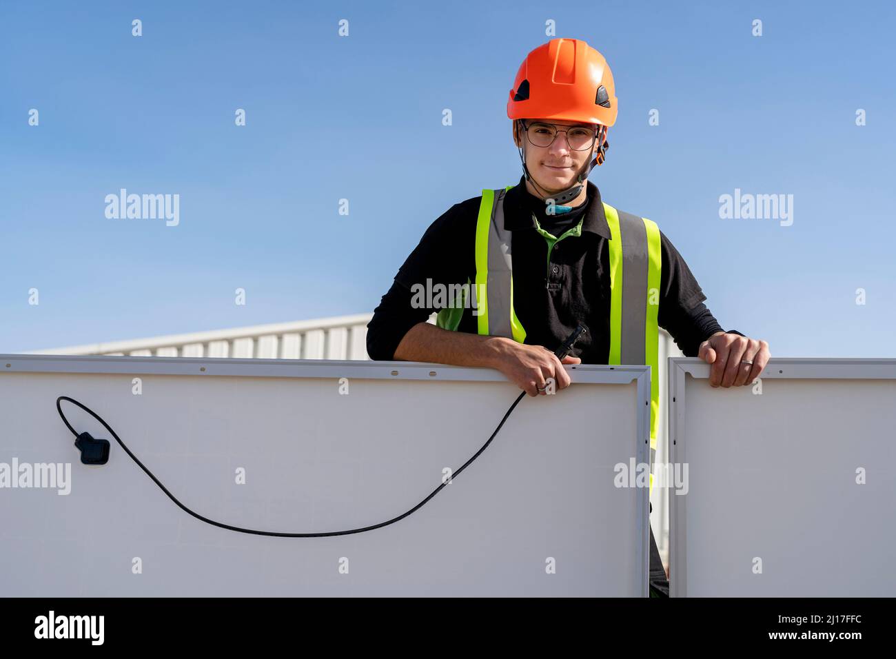 Solar helmet hi-res stock photography and images - Alamy