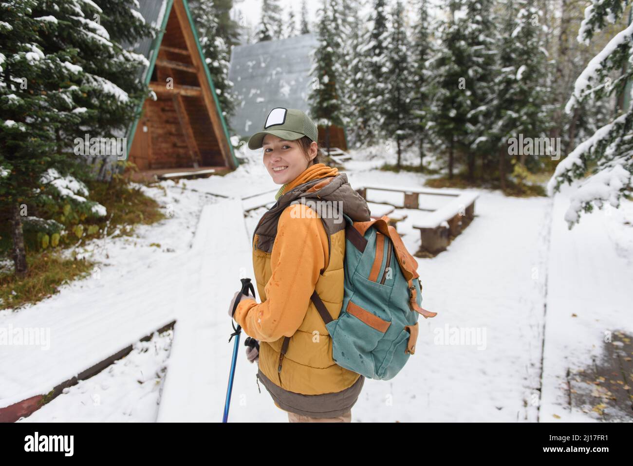Shoulder standing hi-res stock photography and images - Alamy
