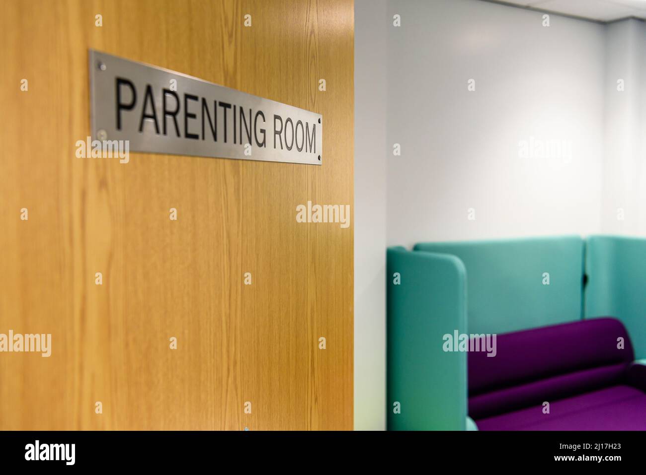 Changing diapers outside hi-res stock photography and images - Alamy