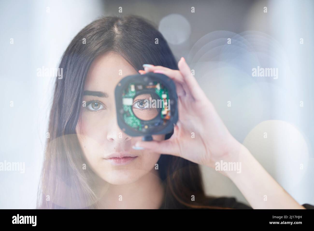Office lens hi-res stock photography and images - Alamy