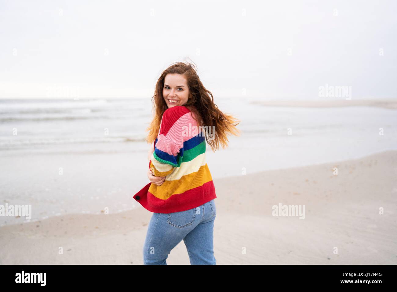 Long island beach beautiful woman hi-res stock photography and images ...