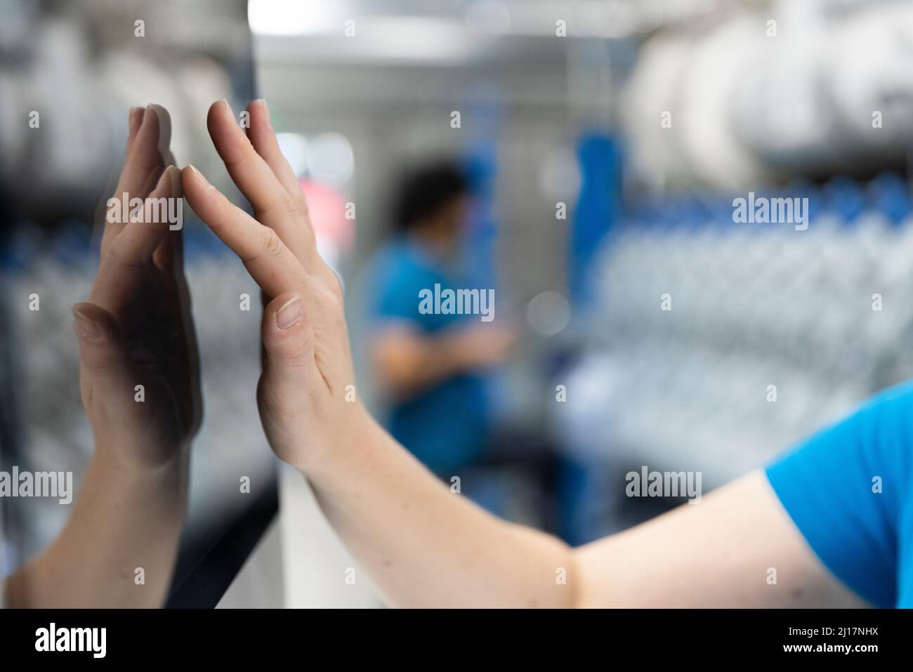 Touch screen in hand hi-res stock photography and images - Alamy