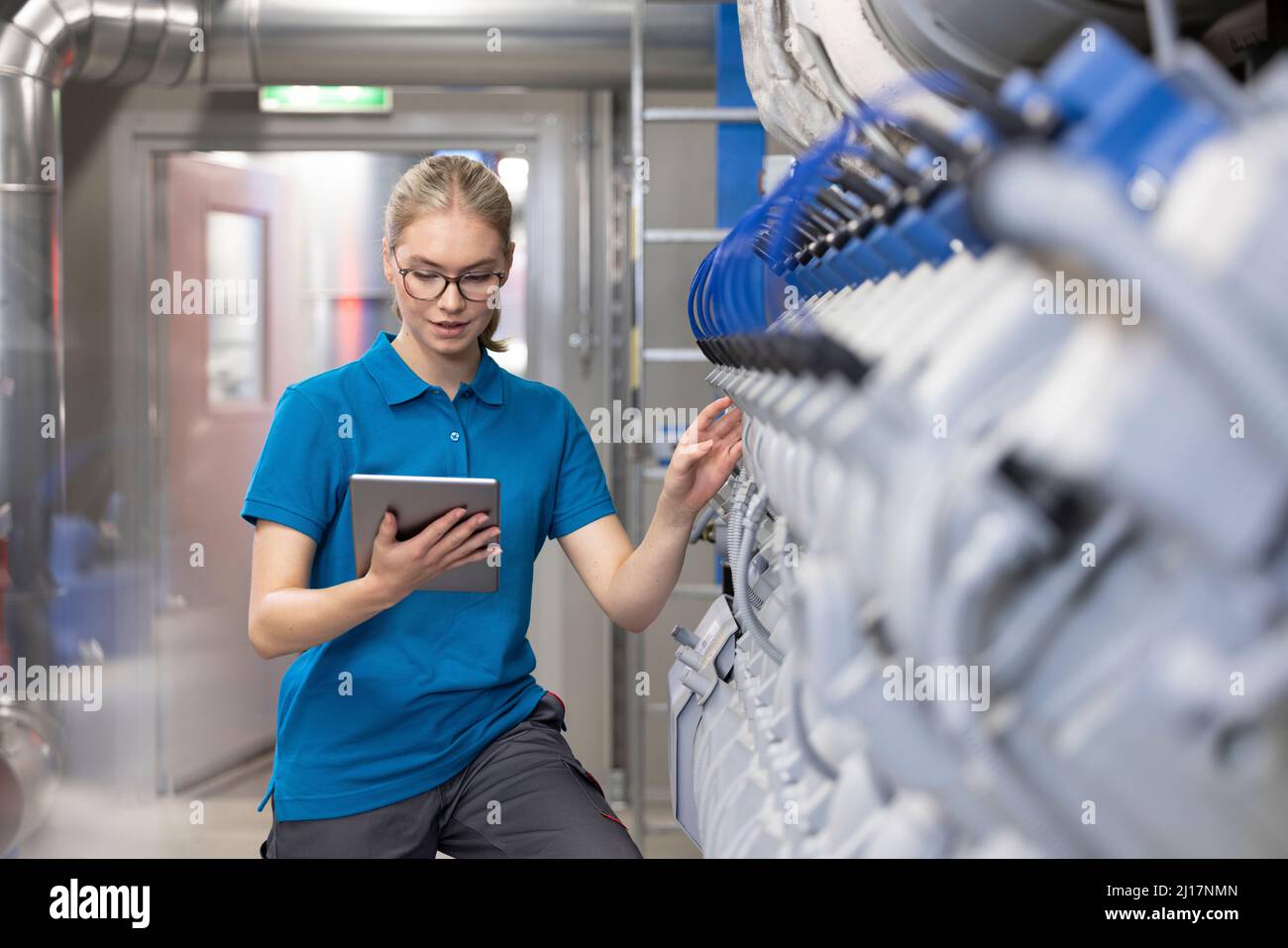 Empowerment through technology hi-res stock photography and images - Alamy