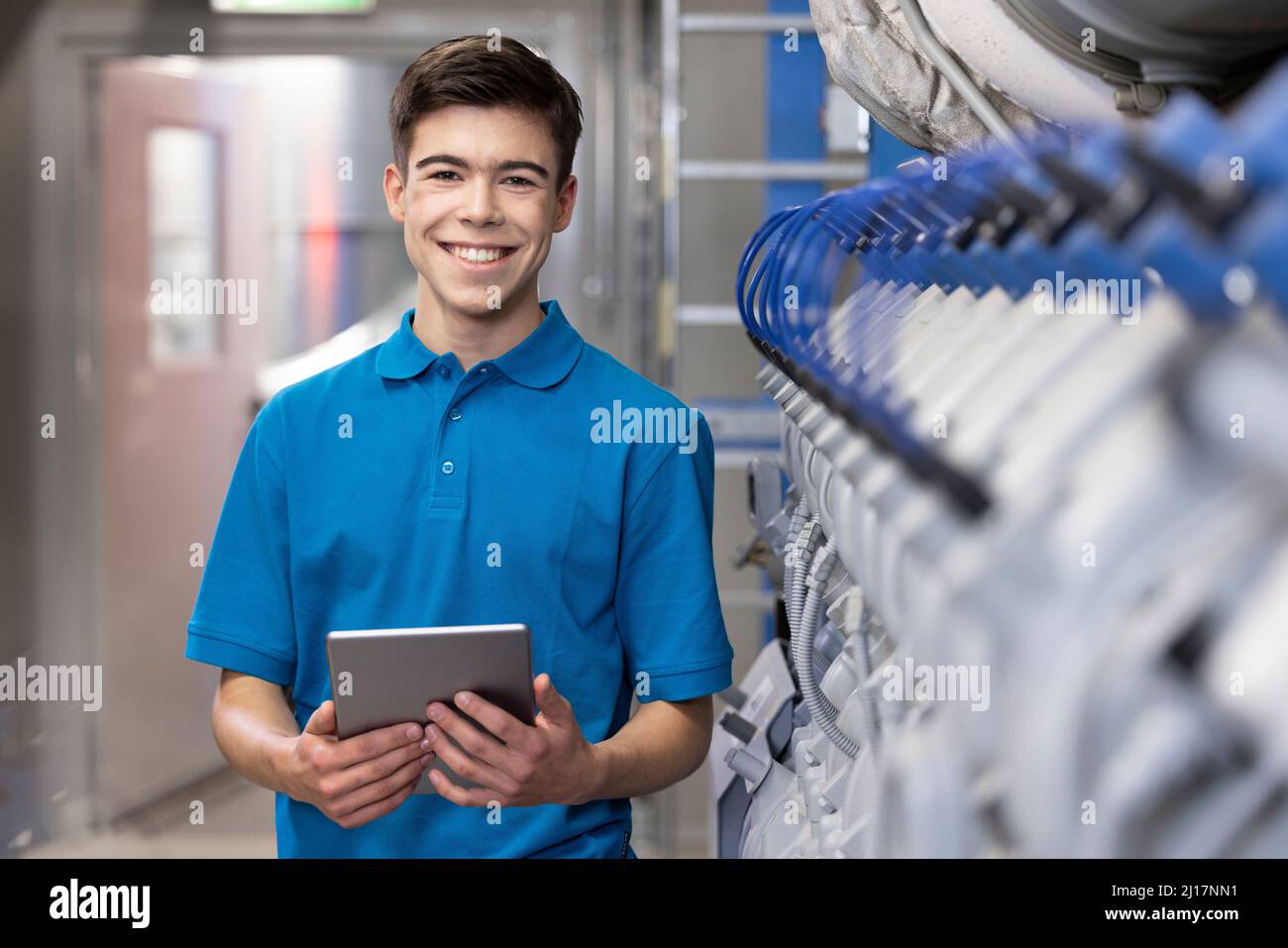 Factory boys hi-res stock photography and images - Alamy