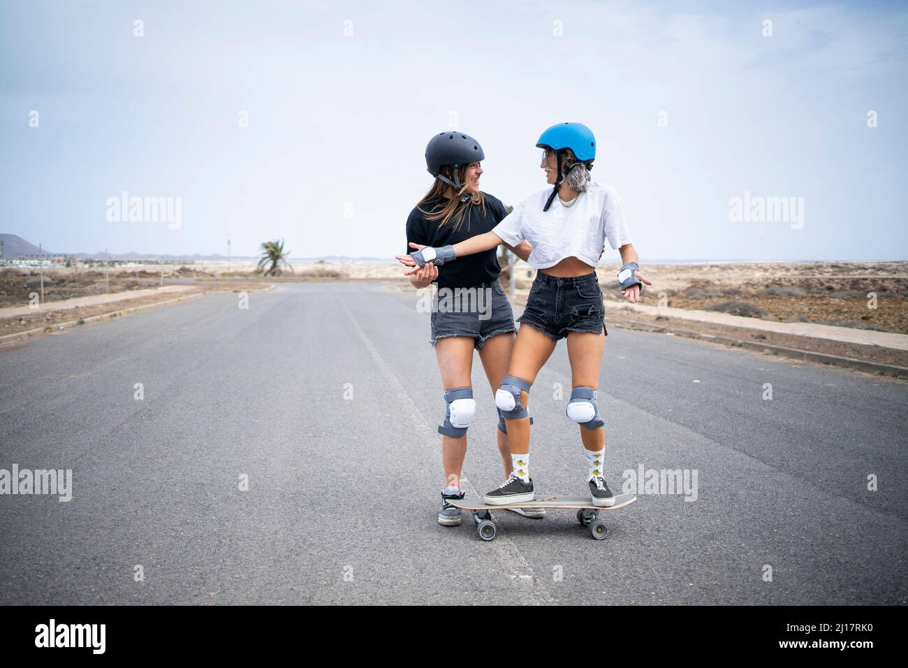 Female skateboarding helmet hi-res stock photography and images - Alamy
