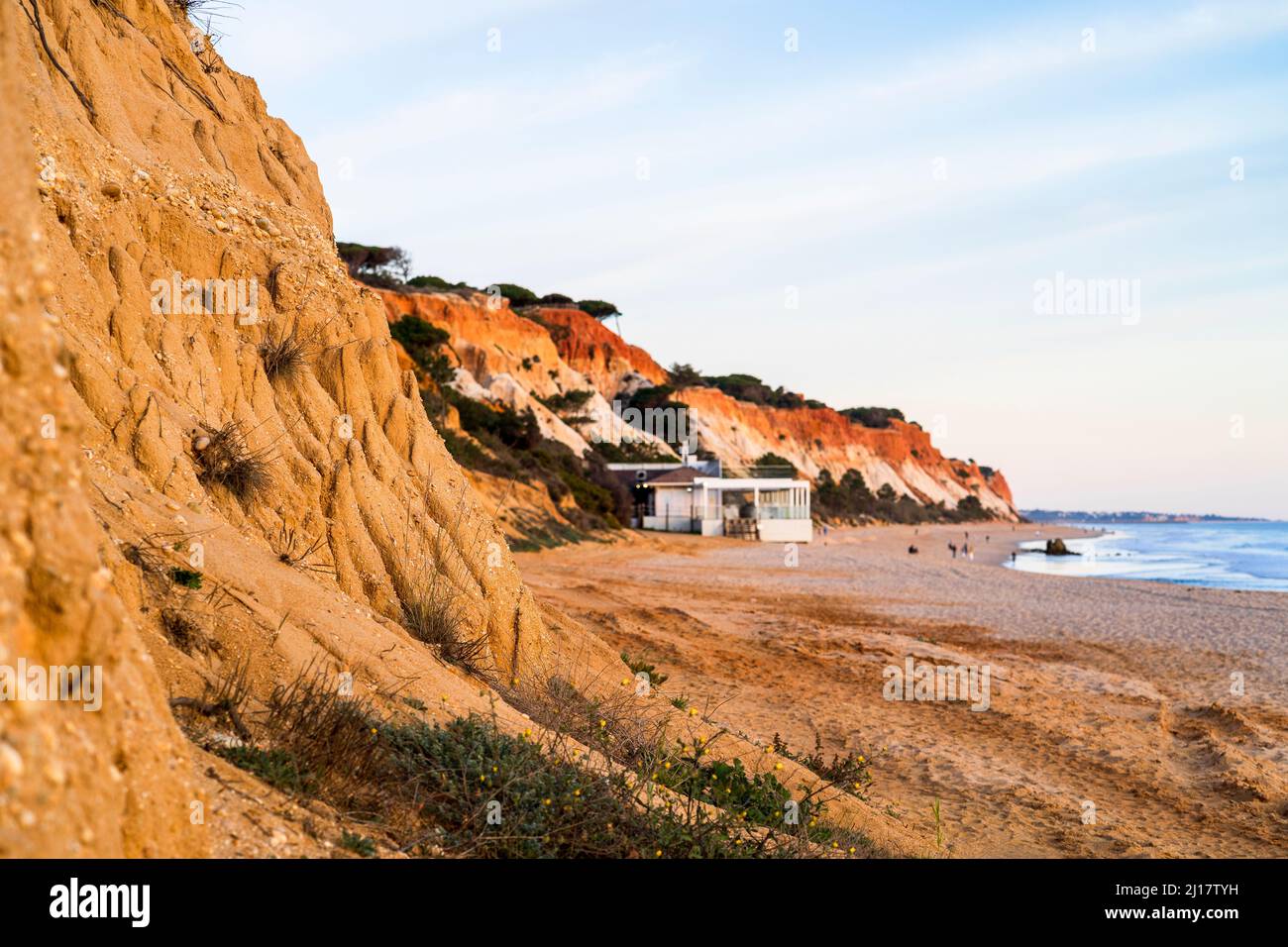 Praia da falesia cliff hi-res stock photography and images - Alamy