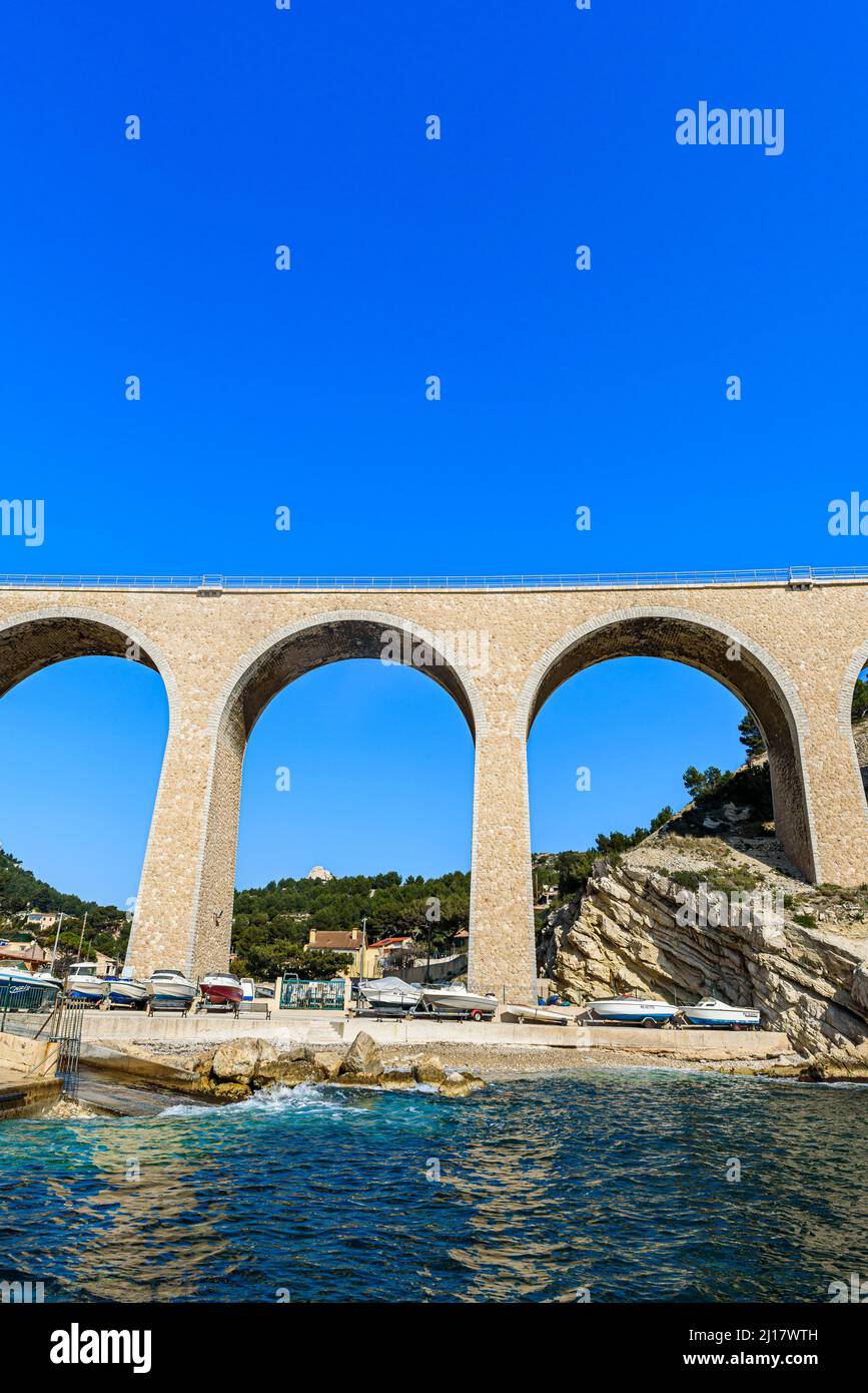 CALANQUE DE LA VESSE, MARSEILLE, BDR FRANCE 13 Stock Photo - Alamy