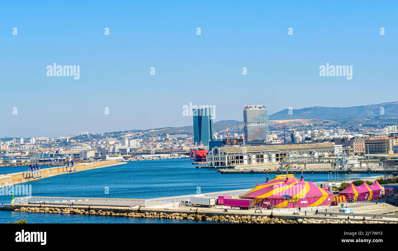 Complexe de la tour hi-res stock photography and images - Alamy