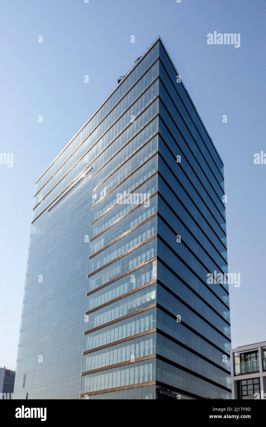 Dusseldorf city gate hi-res stock photography and images - Alamy