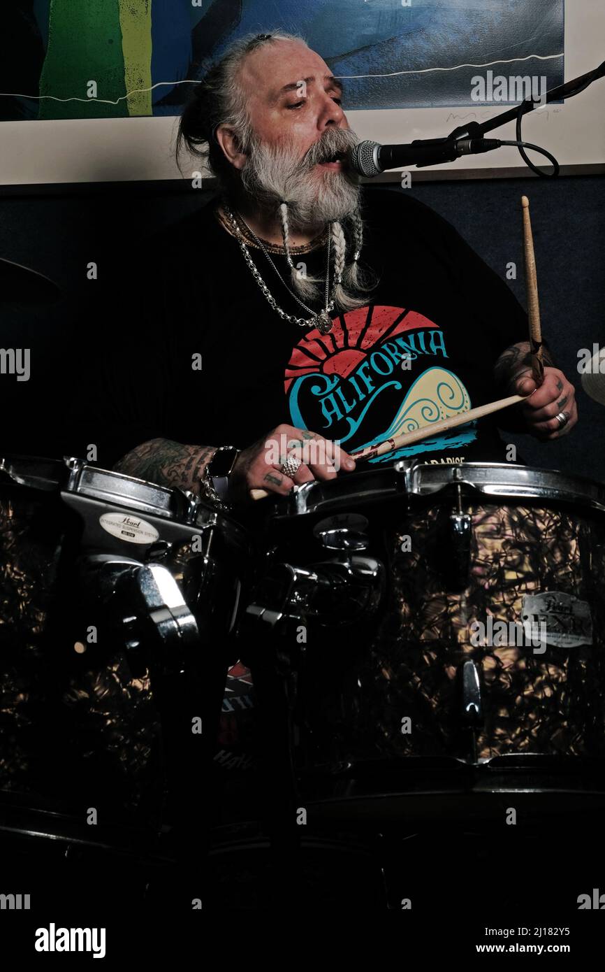 Professional band hi-res stock photography and images - Alamy