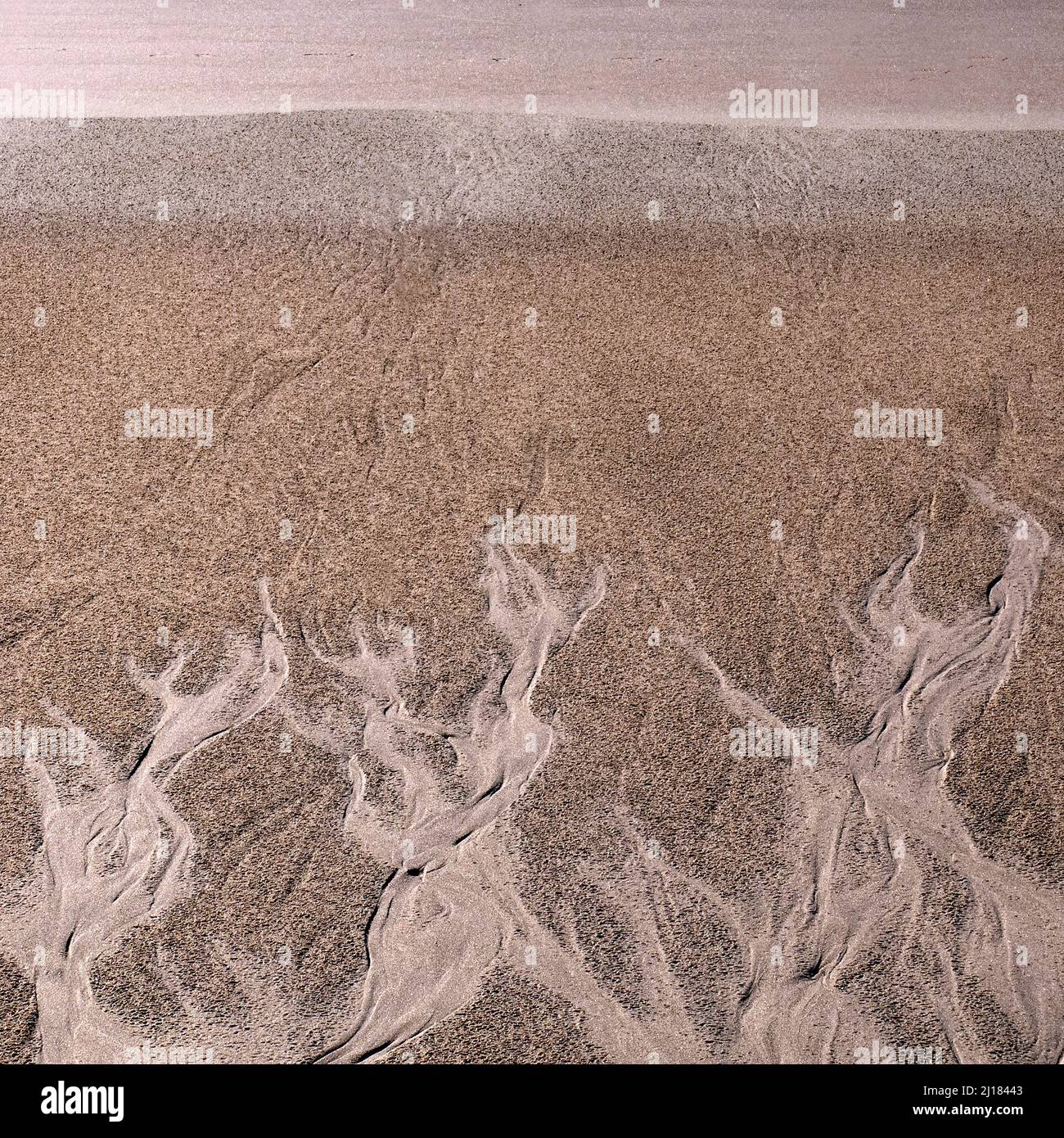 Water sand patterns hi-res stock photography and images - Alamy