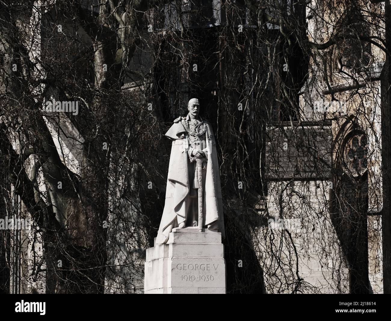 George V Monument Stock Photo - Alamy