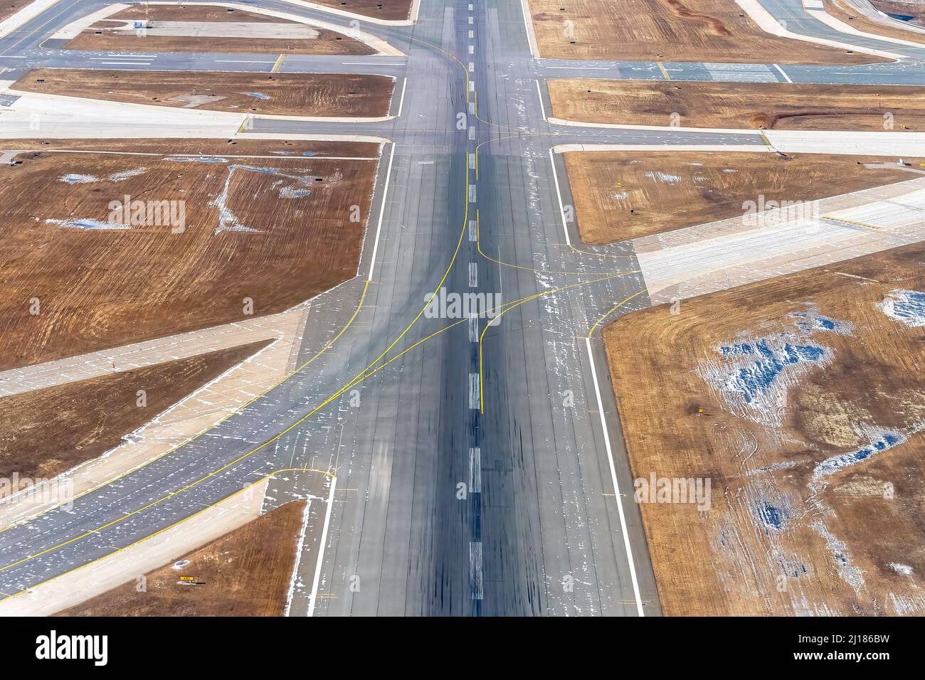 Plane take off, Toronto, Canada Stock Photo - Alamy Plane take off, Toronto, Canada Stock Photo - Alamy