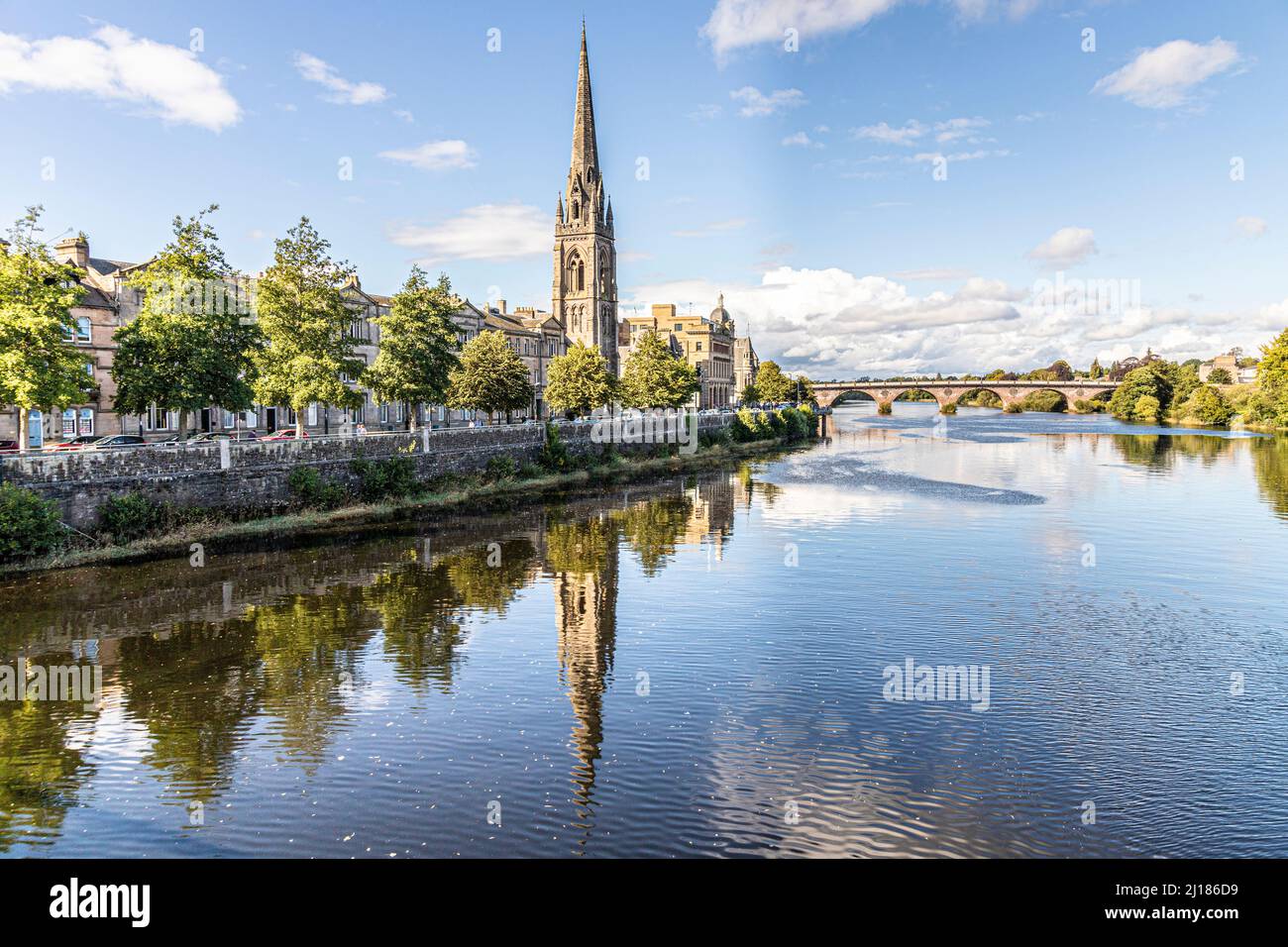 Perth scotland river hi-res stock photography and images - Alamy