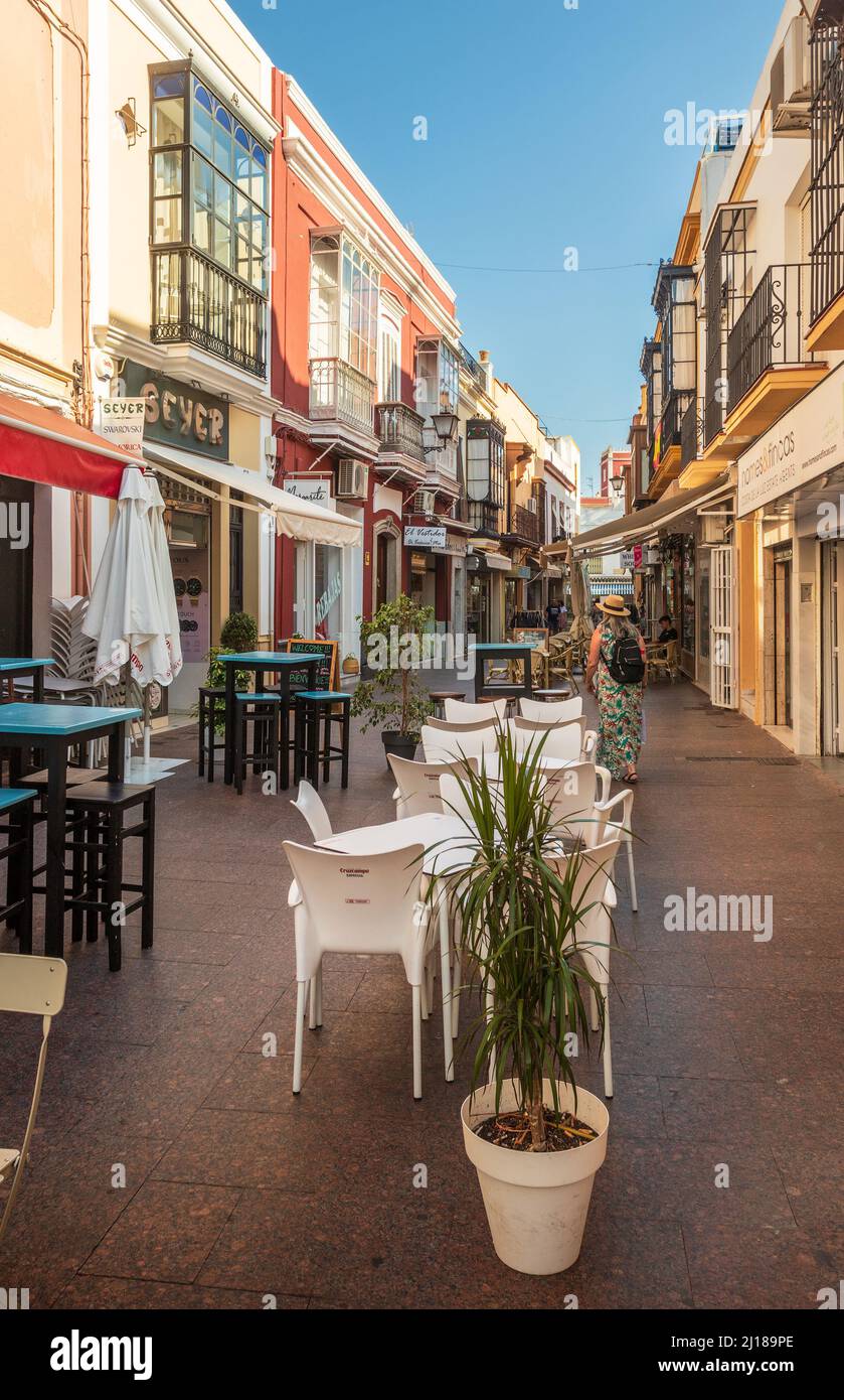 Summer street view of a city street hi-res stock photography and images ...
