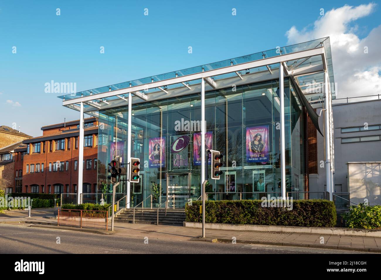 Market street horsham hi-res stock photography and images - Alamy