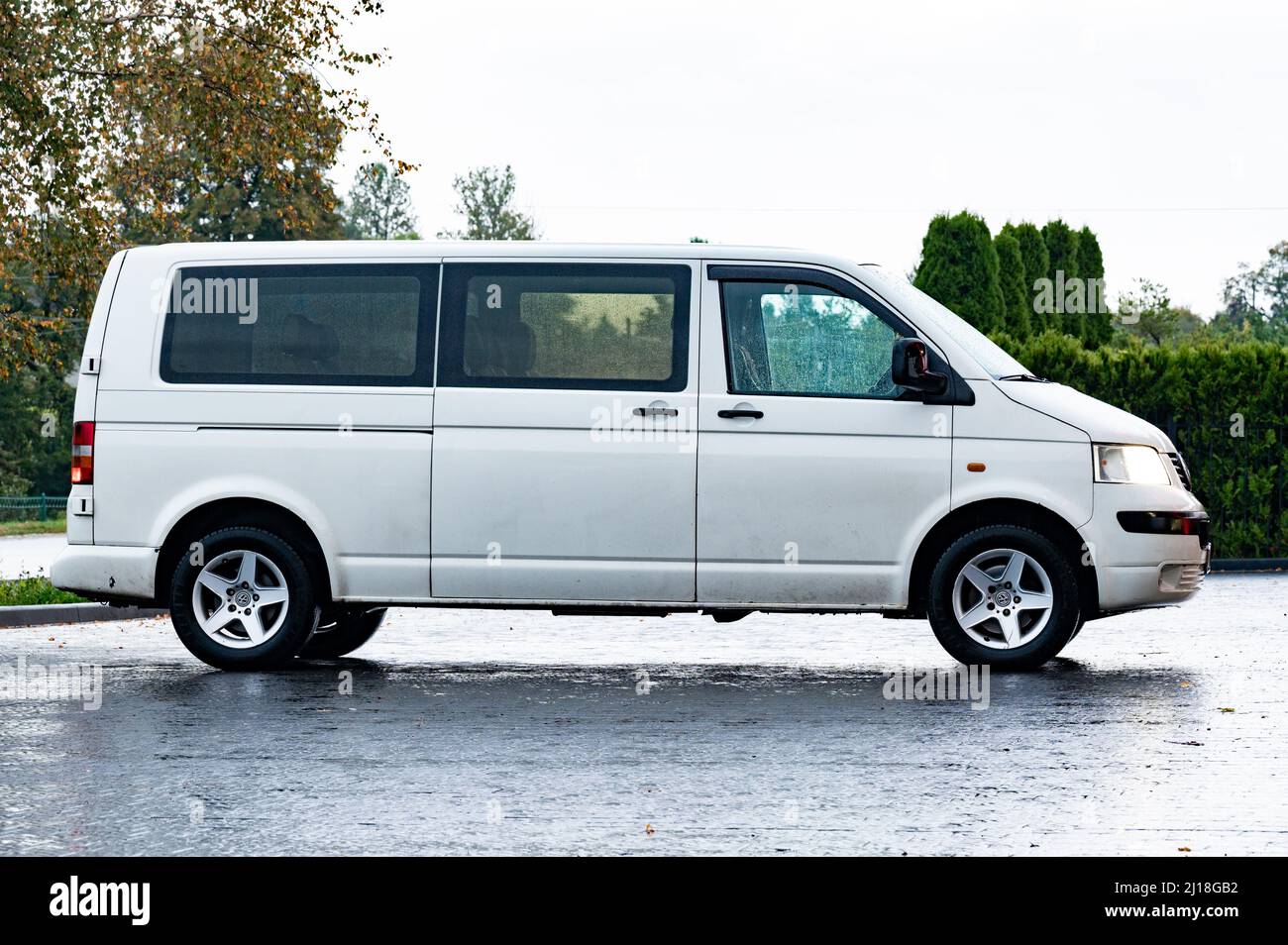 German school bus hi-res stock photography and images - Alamy