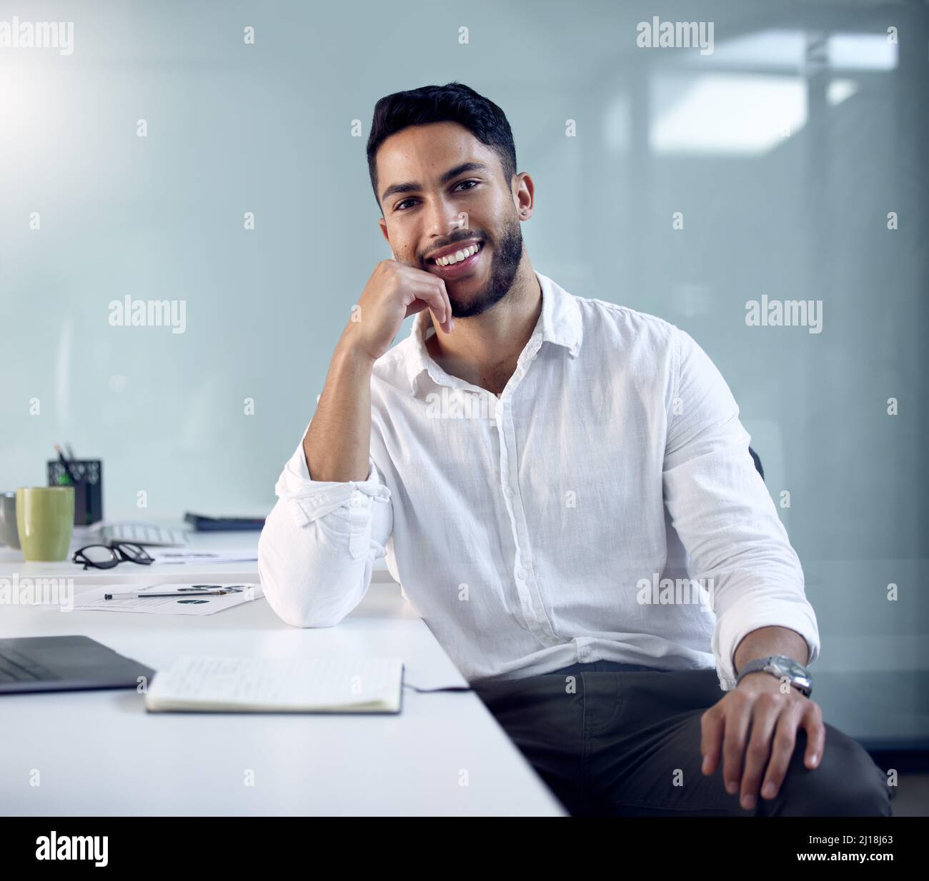 Closer shot hi-res stock photography and images - Alamy