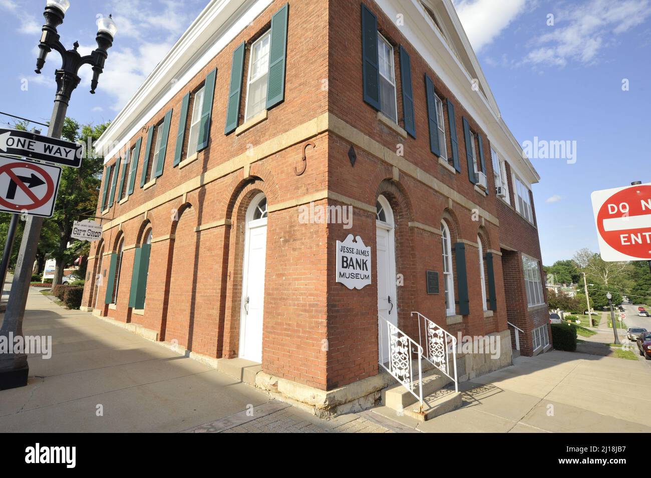 Jesse james bank museum hi-res stock photography and images - Alamy