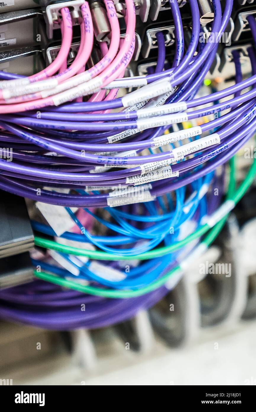 Data transfer cables hi-res stock photography and images - Alamy