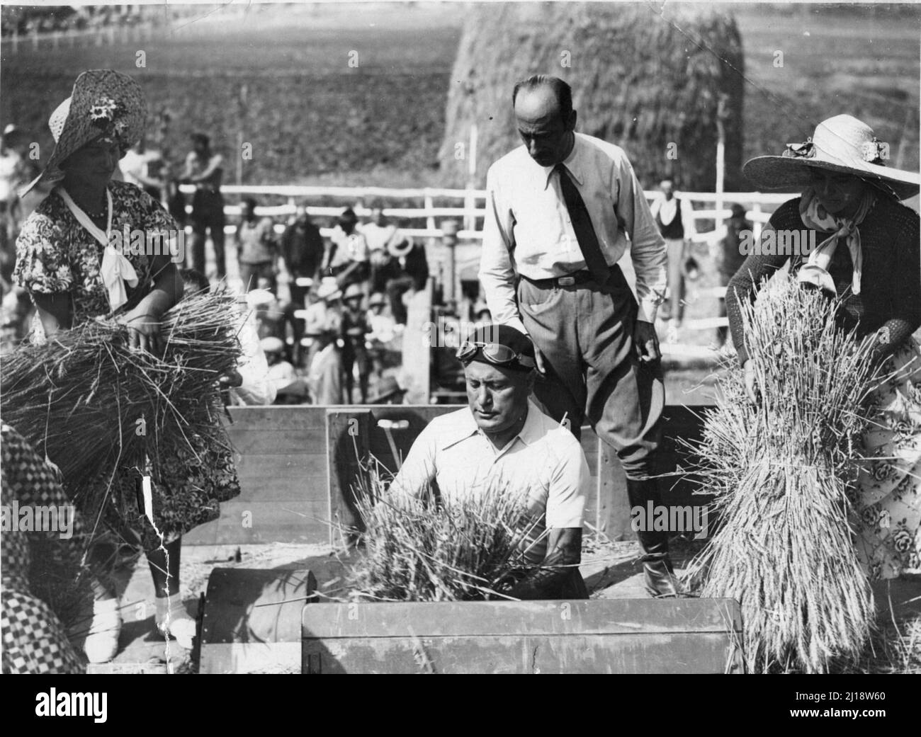 Duce benito mussolini hi-res stock photography and images - Alamy
