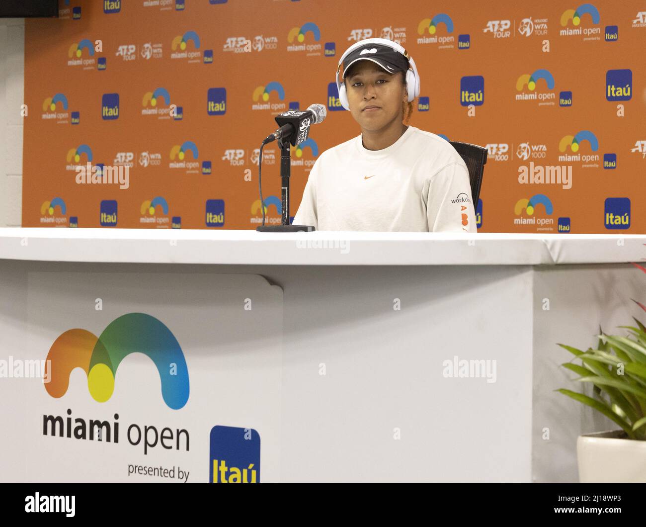 Miami Gardens, United States. 23rd Mar, 2022. Naomi Osaka talks to the ...
