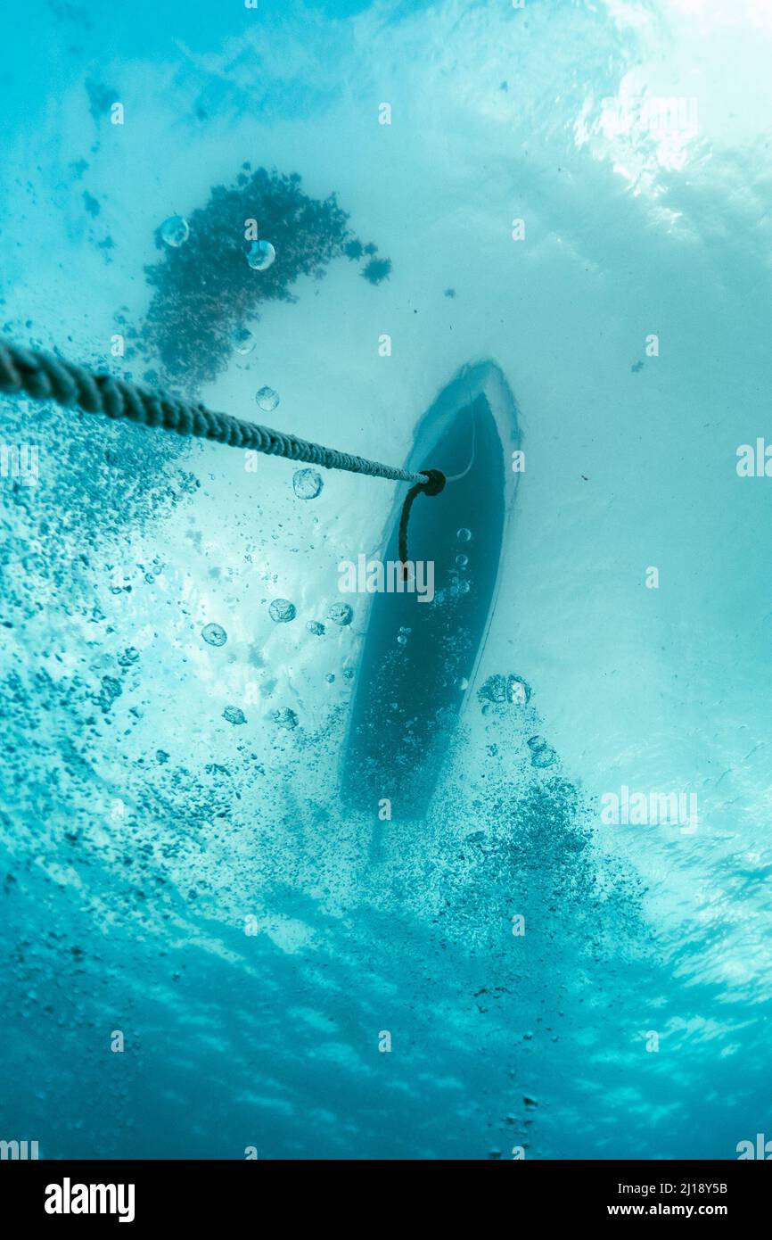 perspective from under the boat following a rope Stock Photo - Alamy