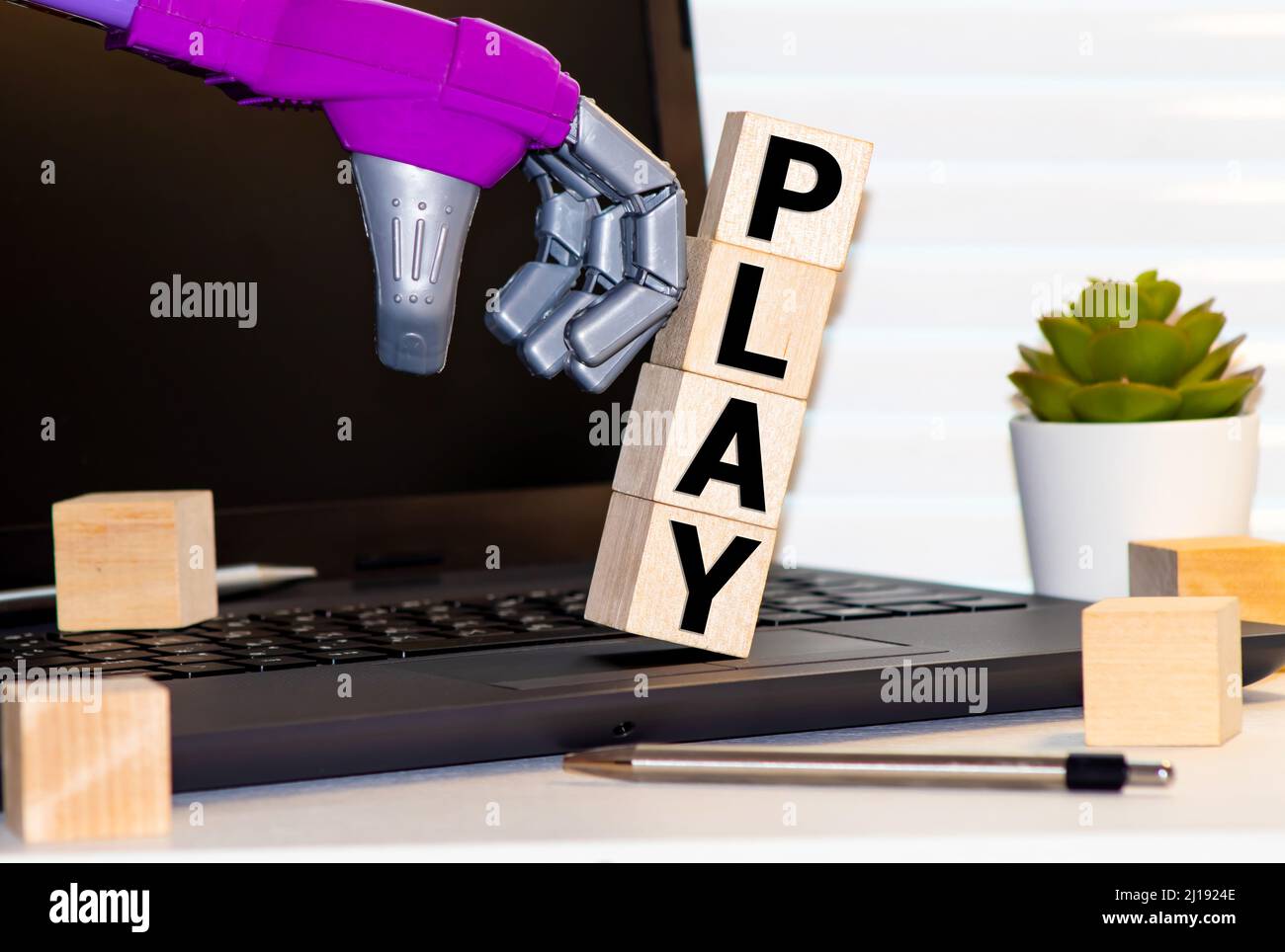 Blocks robot hi-res stock photography and images - Alamy