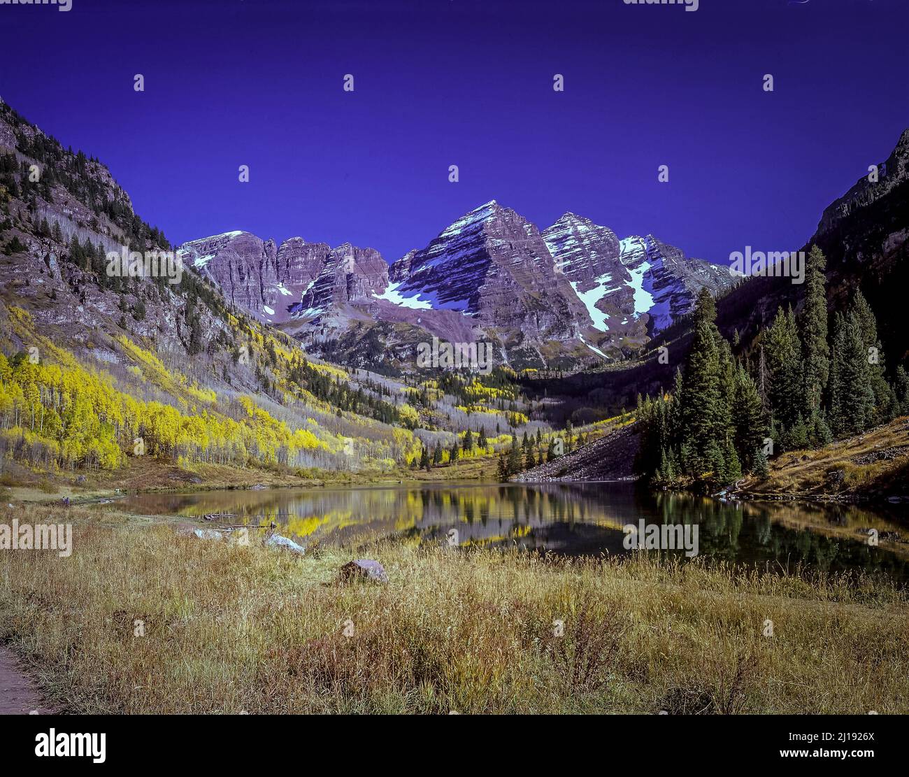 Maroon Bells, Colorado in fall Stock Photo - Alamy