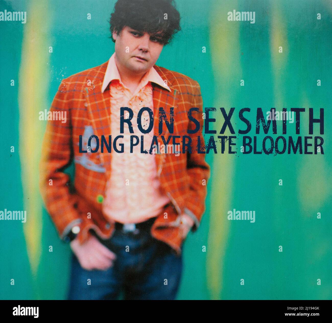 Long record player hi-res stock photography and images - Alamy