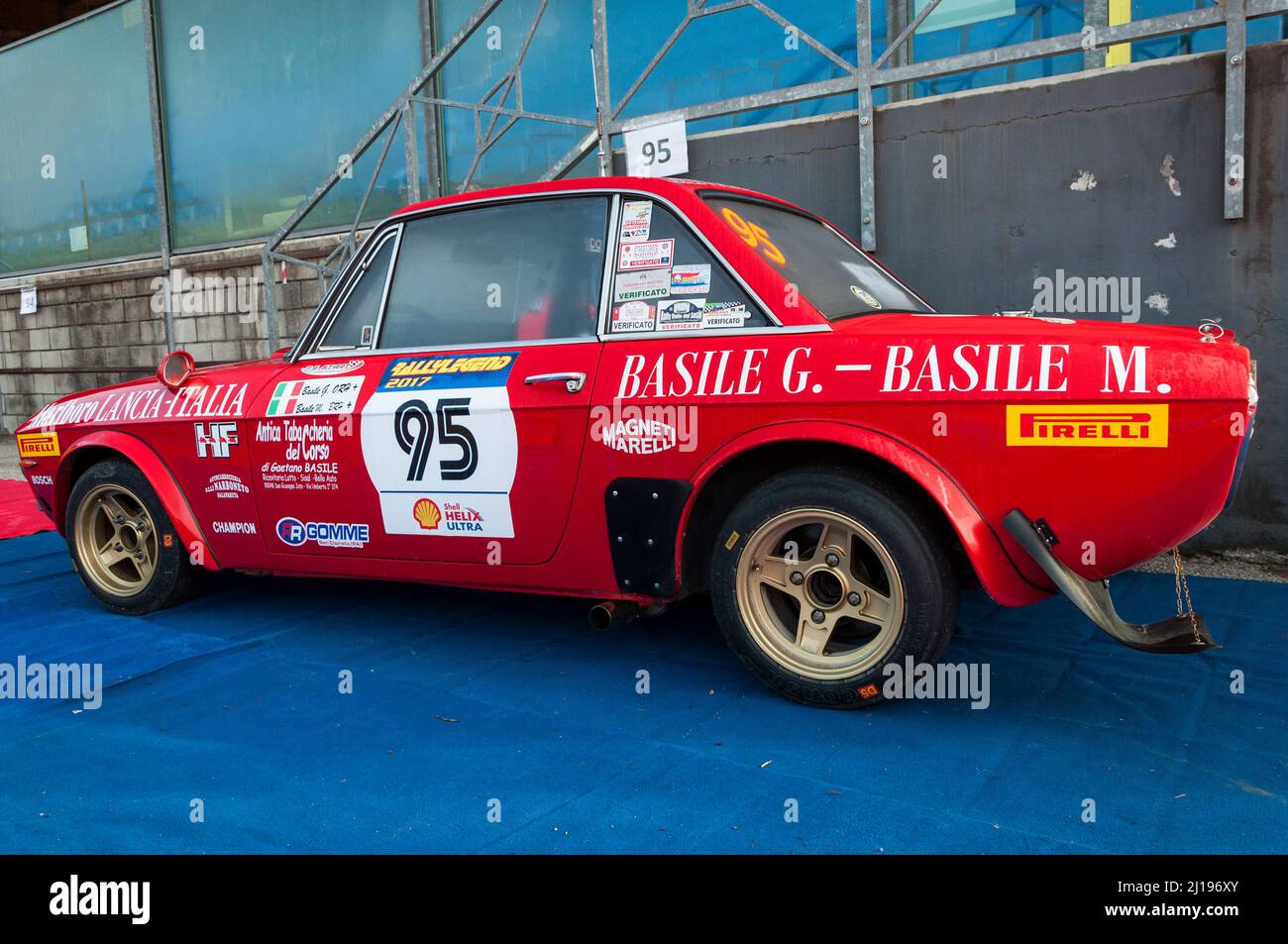 Vintage rally car hi-res stock photography and images - Alamy