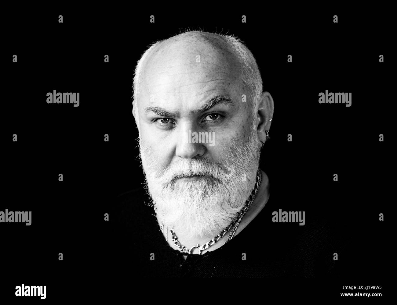 Portrait of a Senior Man. Close up face Stock Photo - Alamy