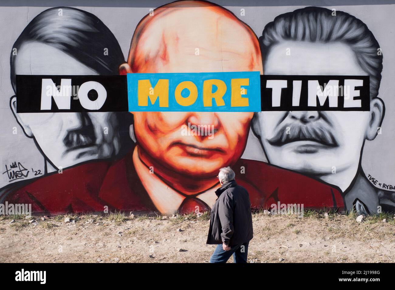 Adolf Hitler, Vladimir Putin and Joseph Stalin on anti-war mural ...